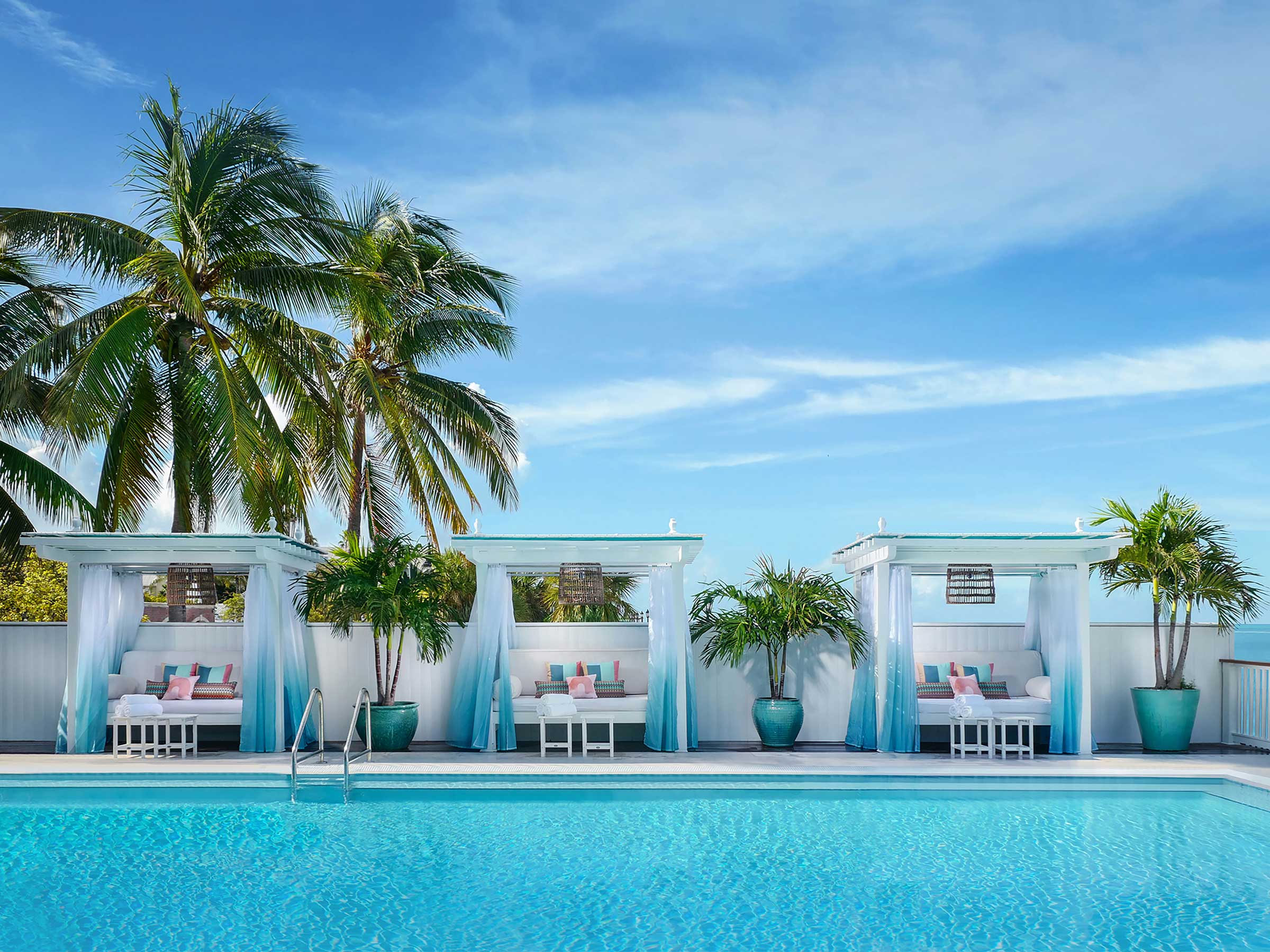 LIQUID Poolside Bar | Ocean Key Resort & Spa