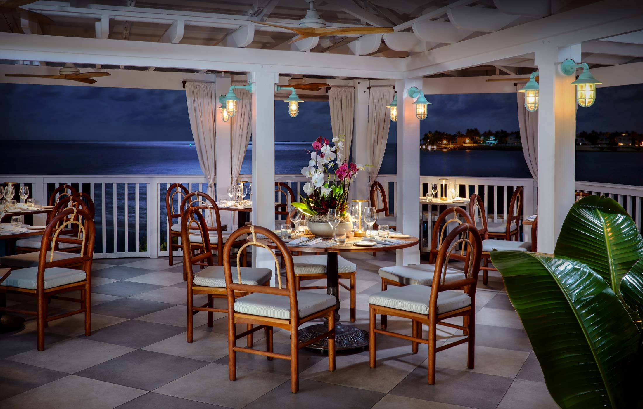Hot Tin Roof Restaurant | Ocean Key Resort & Spa